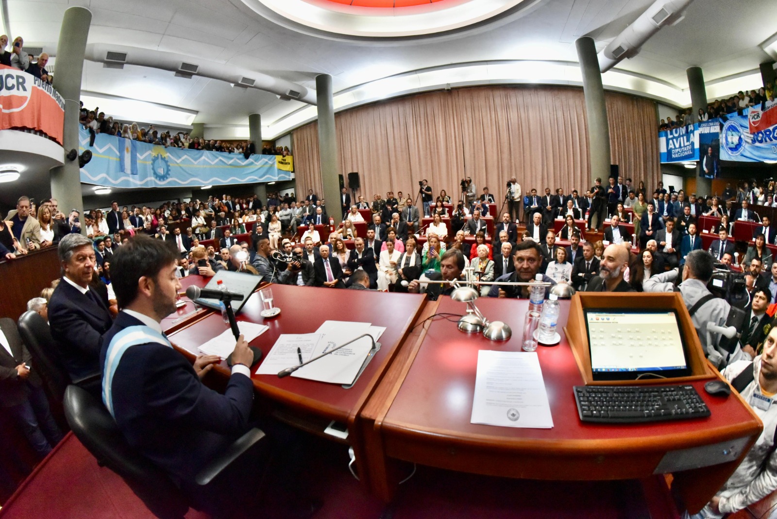 Ignacio Torres juró como Gobernador de la Provincia: «Vamos a recuperar ...